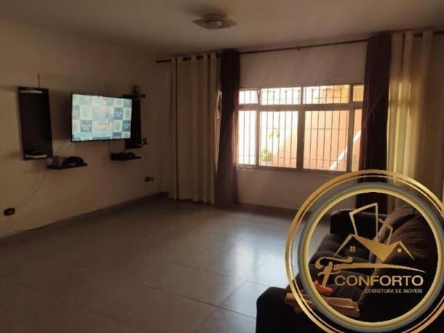 Casa térrea à venda com 3 dormitórios, 1 suíte, 4 vagas. 150m² a venda no JARDIM SÃO CRISTÓVÃO