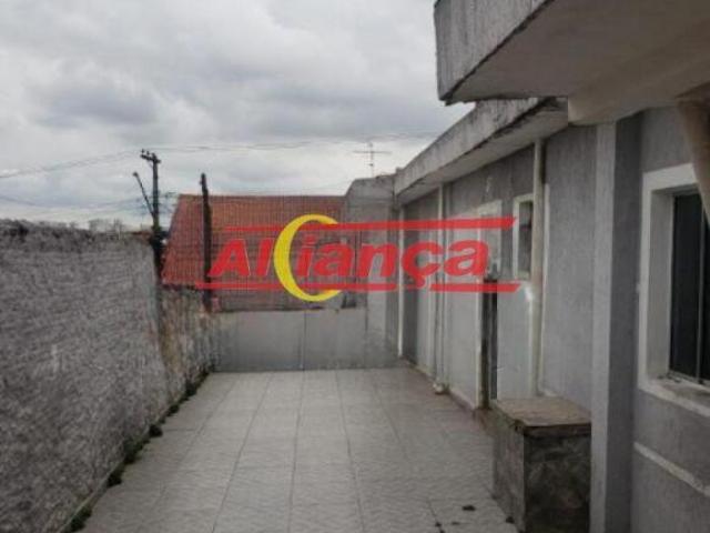 Casa Térrea à venda com 3 Dormitórios 2 vagas TERRENO 7 X 30 BAIRRO COCAIA GRS/SP