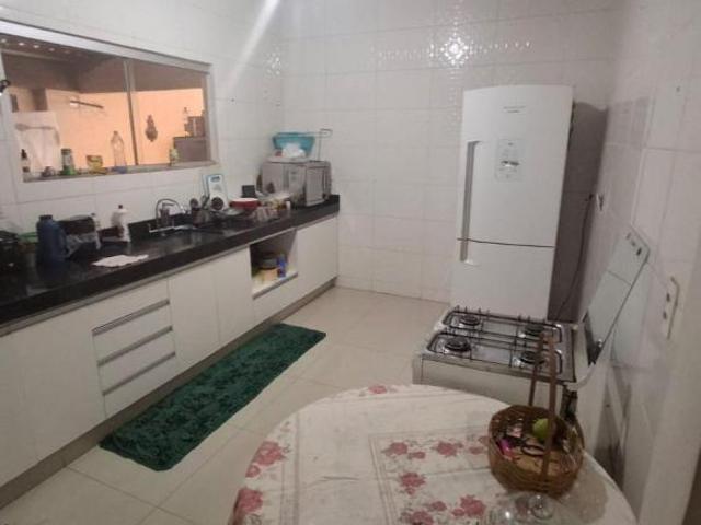 Casa térrea a venda com 3 quartos, 1 suíte no Condomínio das Esmeraldas em Goiânia