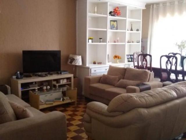 Casa térrea a venda com 3 quartos e 250m2 no Jd Bonfiglioli Butantã USP