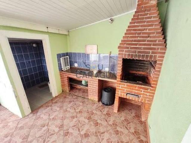 Casa térrea a venda com 3 quartos na praia Martim de Sá em Caraguá