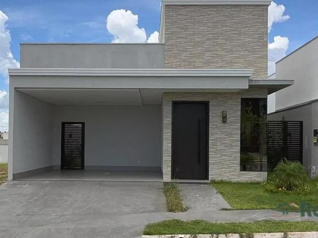 Casa Térrea a Venda com 3 Quartos, sendo 1 suíte no Condomínio Primor das Torres