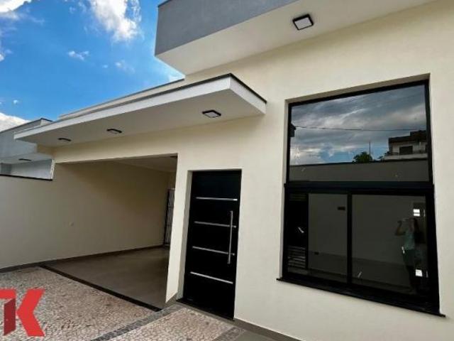 casa térrea à venda com 3 quartos, sendo 2 suítes no Jardim das Videiras em Vinhedo/SP, casa de rua