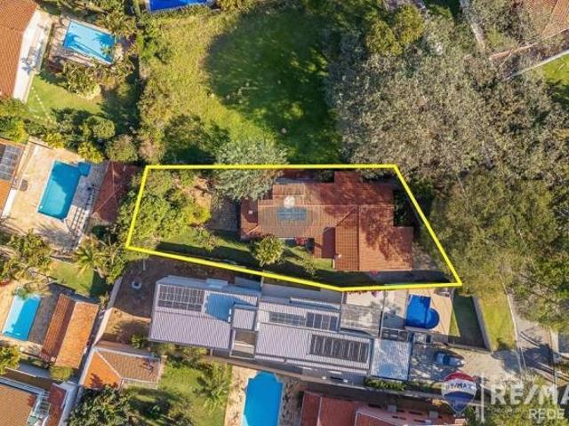 Casa térrea à venda com 3 suítes