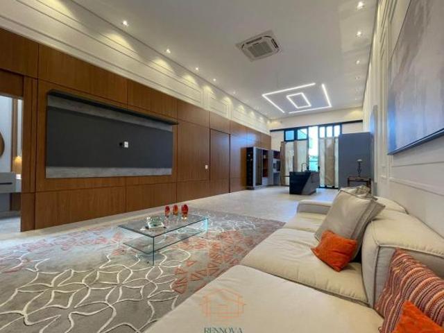 Casa térrea à venda com 3 suítes e piscina em Condomínio Fechado Residencial Dona Lucilla, Indaiatub