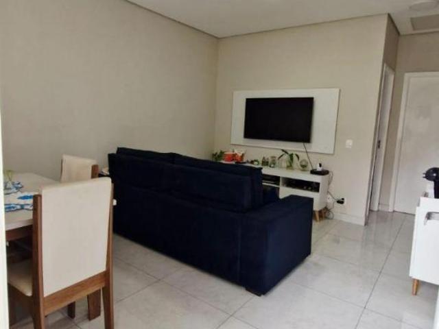 Casa Térrea à venda com dormitórios, quintal e 196m² de terreno em condomínio fechado em Sumaré