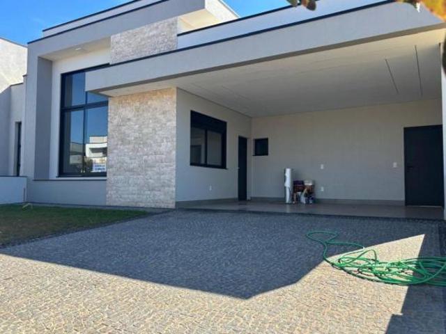 Casa térrea à venda com piscina em Paulínia/SP