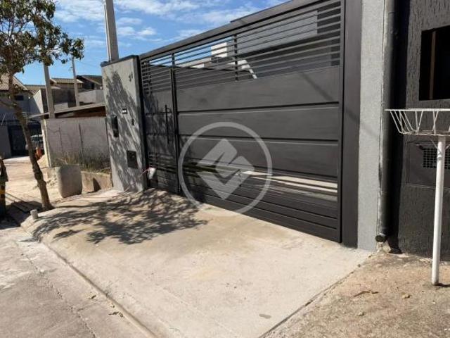 Casa térrea a venda, com suíte e 2 vagas