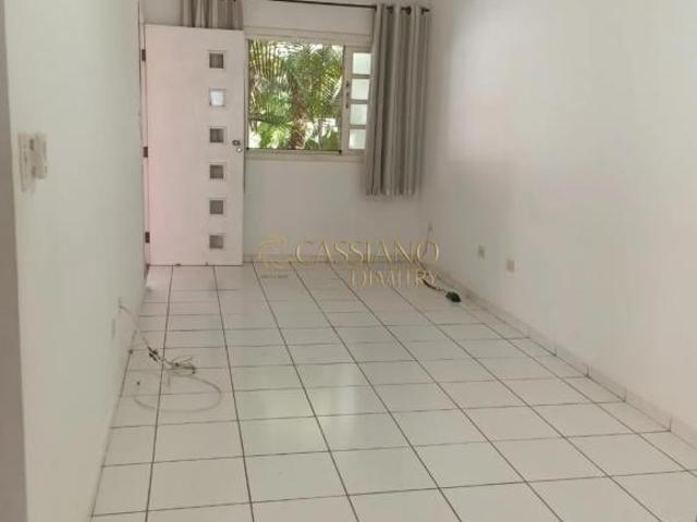 Casa térrea à venda de 136m² | 02 dormitórios, 01 banheiro e 02 vagas de garagem | Condomínio Bell P
