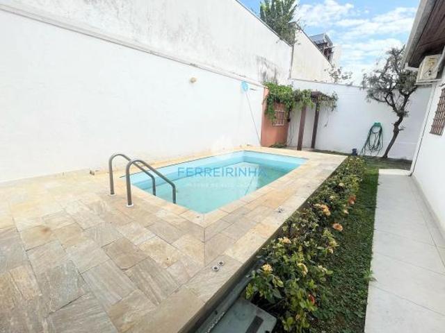 Casa Térrea à venda e locação, 3 Quartos, 1 Suite, Varanda e Piscina, 325 m², Ur