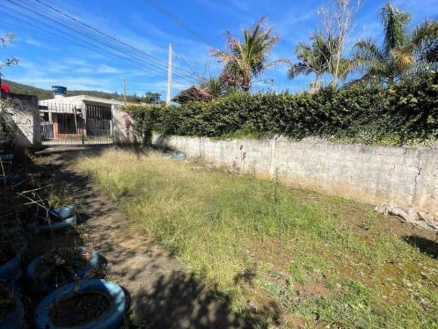 Casa Térrea à Venda em Mairiporã – Com 3 dormitórios