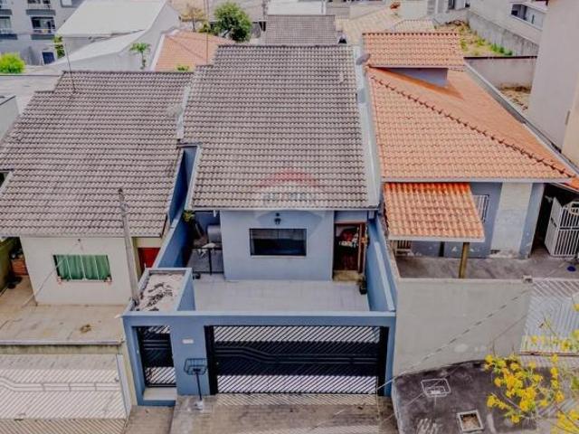 Casa Térrea à Venda em Atibaia!