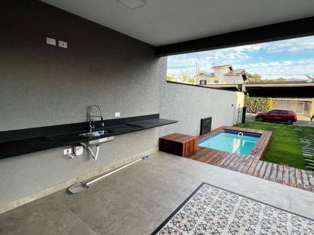 Casa Térrea à Venda em Atibaia – Conforto, Espaço e Sofisticação!