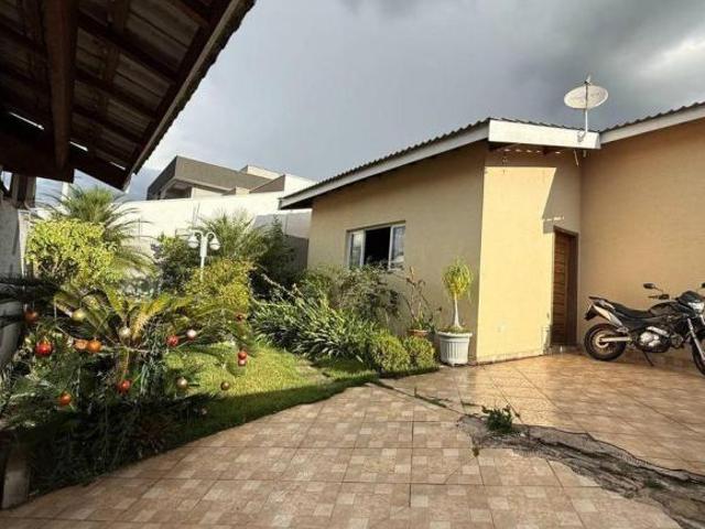 Casa térrea a venda em Atibaia Jd dos Pinheiros