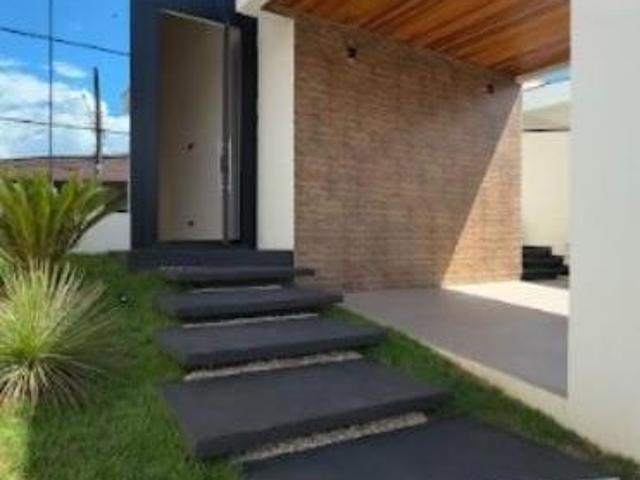 Casa térrea a venda em Atibaia no Nova Gardenia