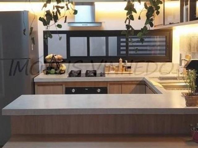 Casa térrea à venda em bairro, toda reformada na Vila Angeli em Valinhos, São Paulo