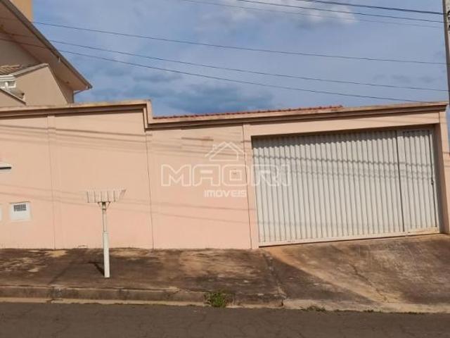 Casa térrea à venda em bairro de Valinhos