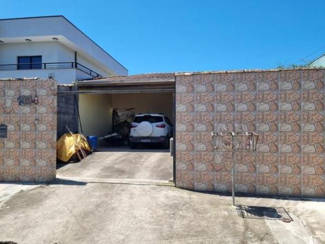 Casa Térrea à Venda em Caraguatatuba, Golfinho, 2 dormitórios, 2 banheiros, 2 vagas