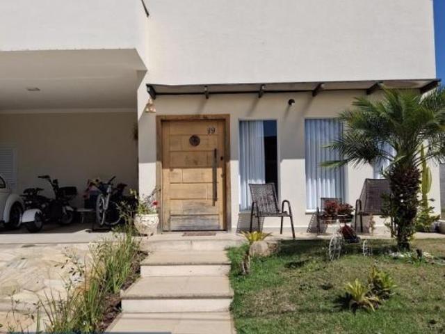 Casa térrea à venda em Condomínio de Valinhos