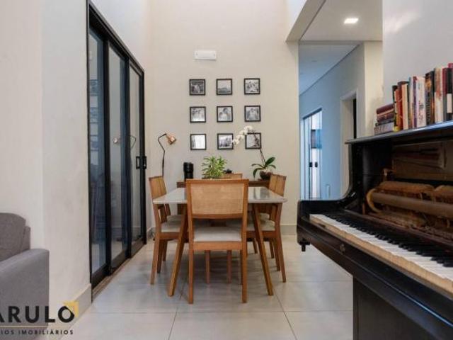 Casa térrea à venda em condomínio fechado, 130 m² por R$ 950.000 Residencial T