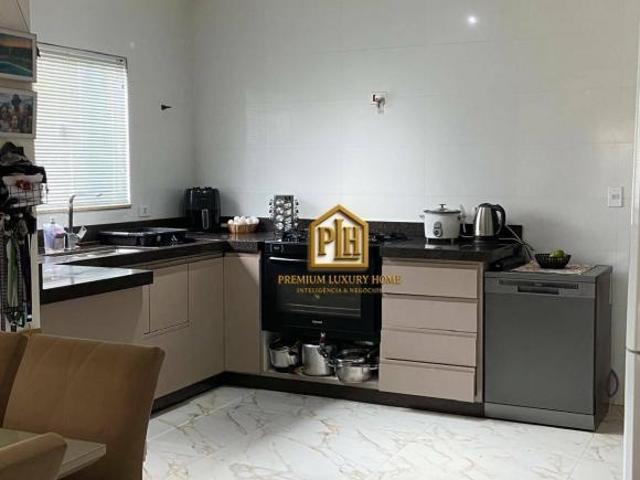 Casa térrea à venda em condomínio fechado – Atibaia | Bairro Rosário