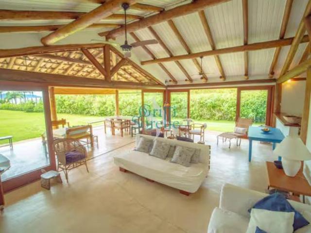 Casa Térrea à Venda em Condomínio na Praia Dura Ubatuba/SP