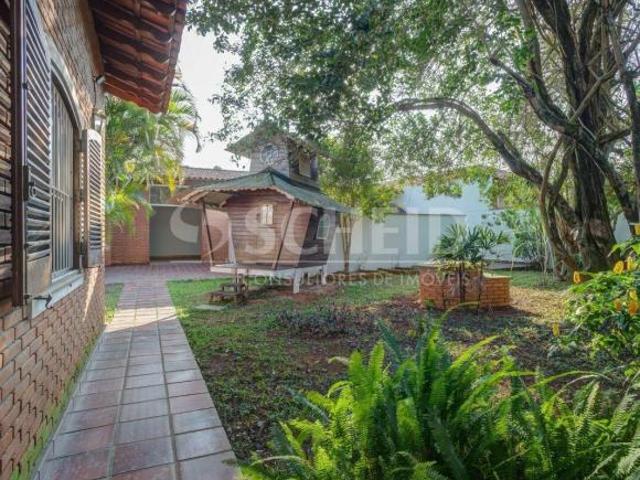 Casa Térrea à Venda em Interlagos, SP Jardim Ipanema!