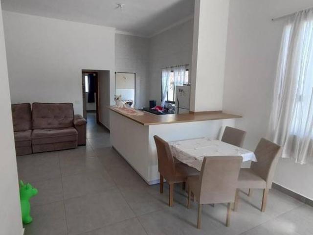 Casa térrea a venda em loteamento de Atibaia SP