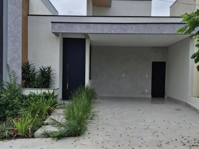 Casa térrea à venda em Paulínia