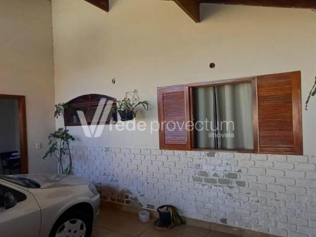 Casa térrea à venda em Paulínia