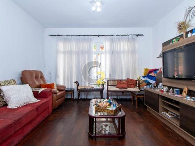Casa Térrea à venda em Perdizes com 3 quartos, sendo 1 suite e 2 vagas