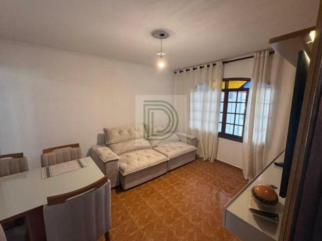 Casa térrea à venda, em rua sem saída, com 128m²