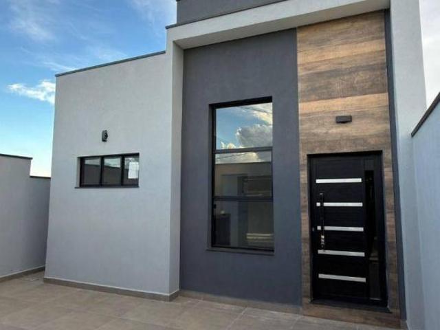 Casa Térrea à Venda – em Salto SP