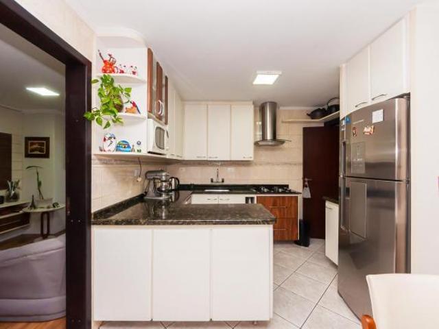 Casa térrea à venda em Santa Felicidade Curitiba