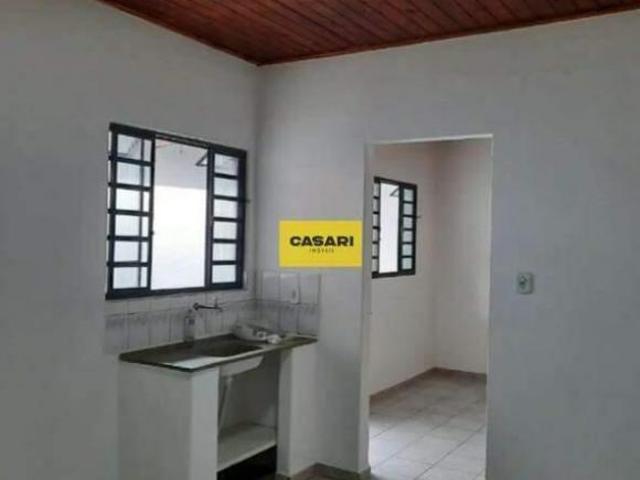 Casa terrea a venda em Santo Andre com quatro quartos e tres vagas de garagem
