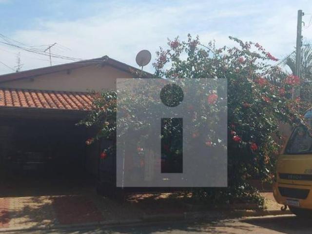 Casa térrea a venda em Sousas Campinas