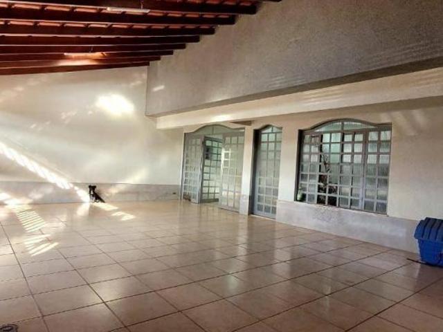 Casa Térrea à Venda em Taguatinga Norte QNC8