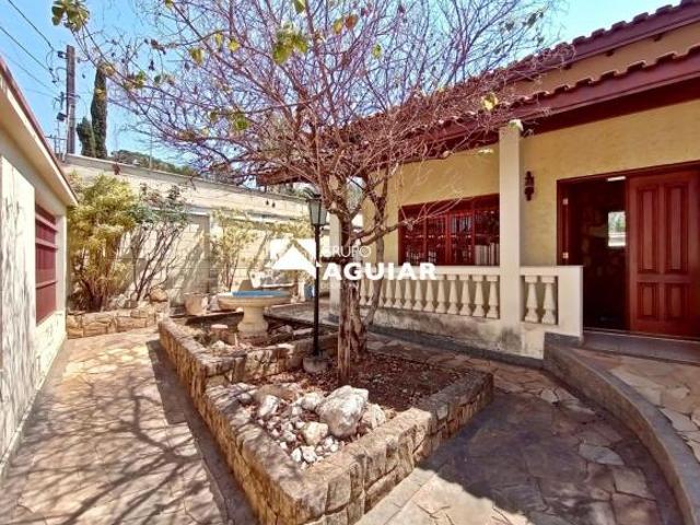 Casa térrea à Venda em Valinhos