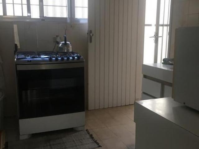CASA TÉRREA A VENDA EM VELEIROS