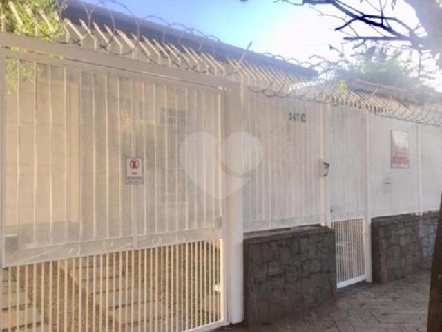 Casa térrea à venda em Vila cordeiro SP