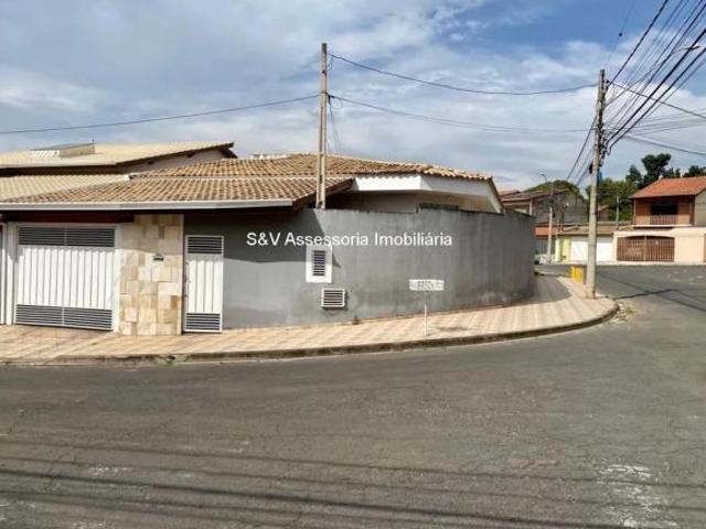 Casa térrea à venda em Votorantim Jd. São Luís!