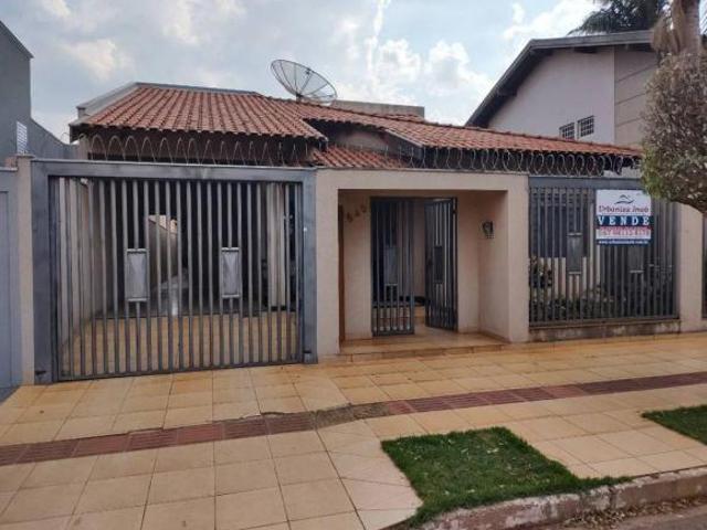 Casa Térrea à Venda, Jardim São Lourenço, 4 Quartos, 248 m²