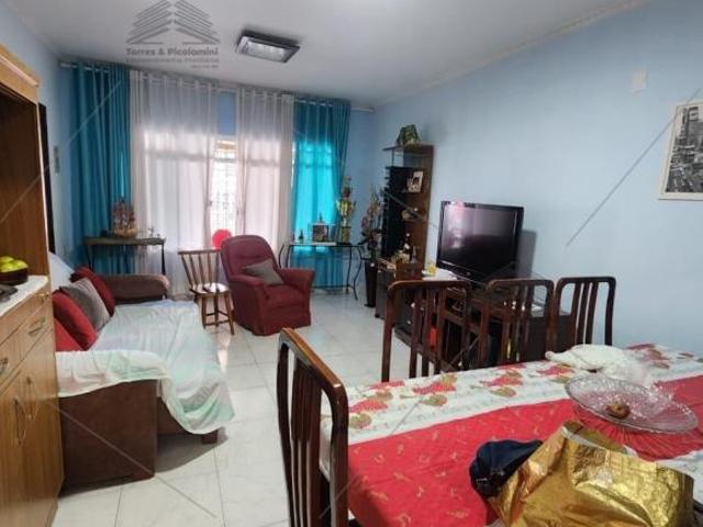Casa Térrea á venda Parque São Lucas/Vila Prudente com 10 metros de frente sendo 348 metros de terre