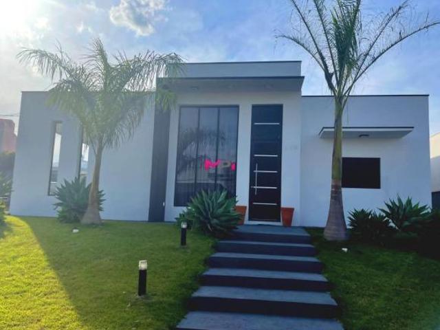 CASA TERREA A VENDA PHYTUS