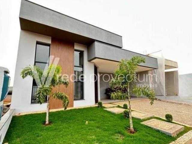 Casa térrea a venda R$1.495,000,00 no Condomínio Royal Garden na cidade de Pauli