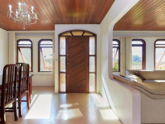 Casa térrea à venda 156m² no Boqueirão Terreno 783m² 3 quartos