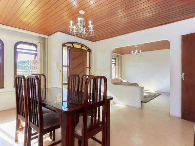 Casa térrea à venda 156m² no Boqueirão Terreno 783m² 3 quartos