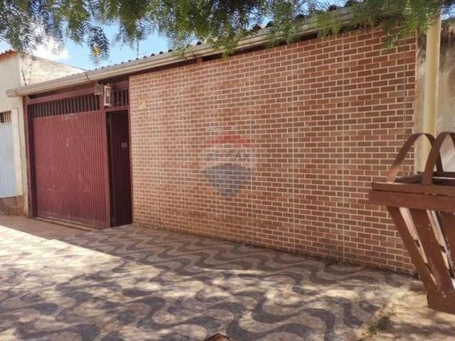 Casa térrea à venda