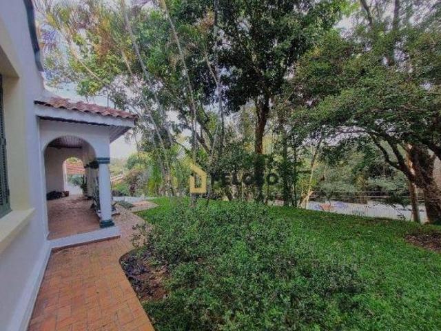 Casa térrea à venda | 250 m² | 4 dormitórios | 1 suíte | 8 vagas | Horto Florestal São Paulo/SP