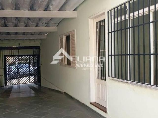 Casa térrea à venda 2 dormitórios com edícula Bairro Olímpico